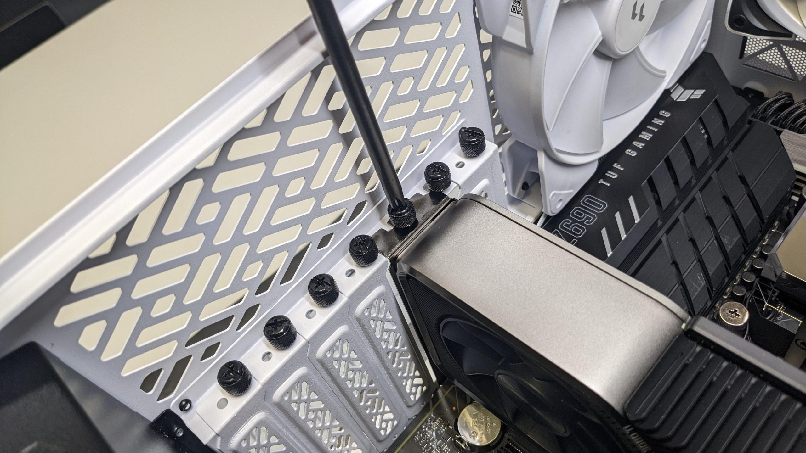 How to Remove (and reinstall) a Graphics card in a Custom PC - AVADirect